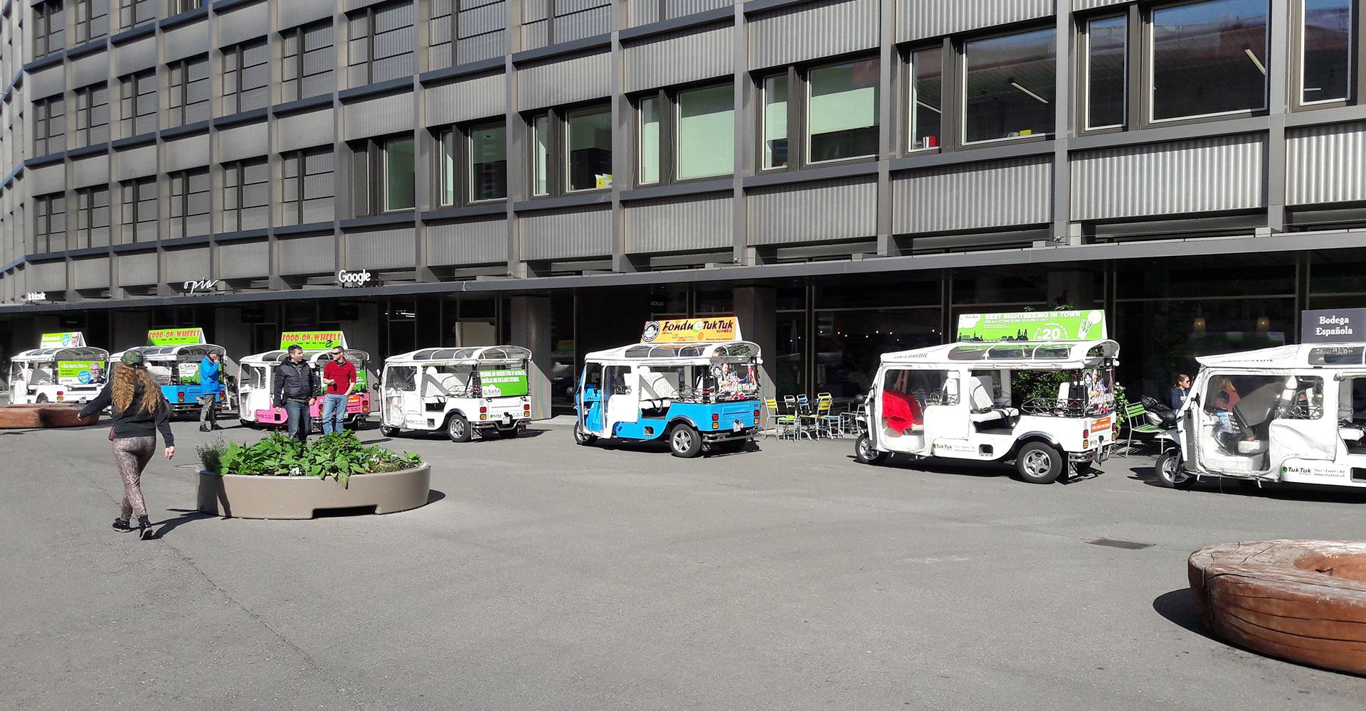 eTuk Shuttle & Transfer Service - TukTuk